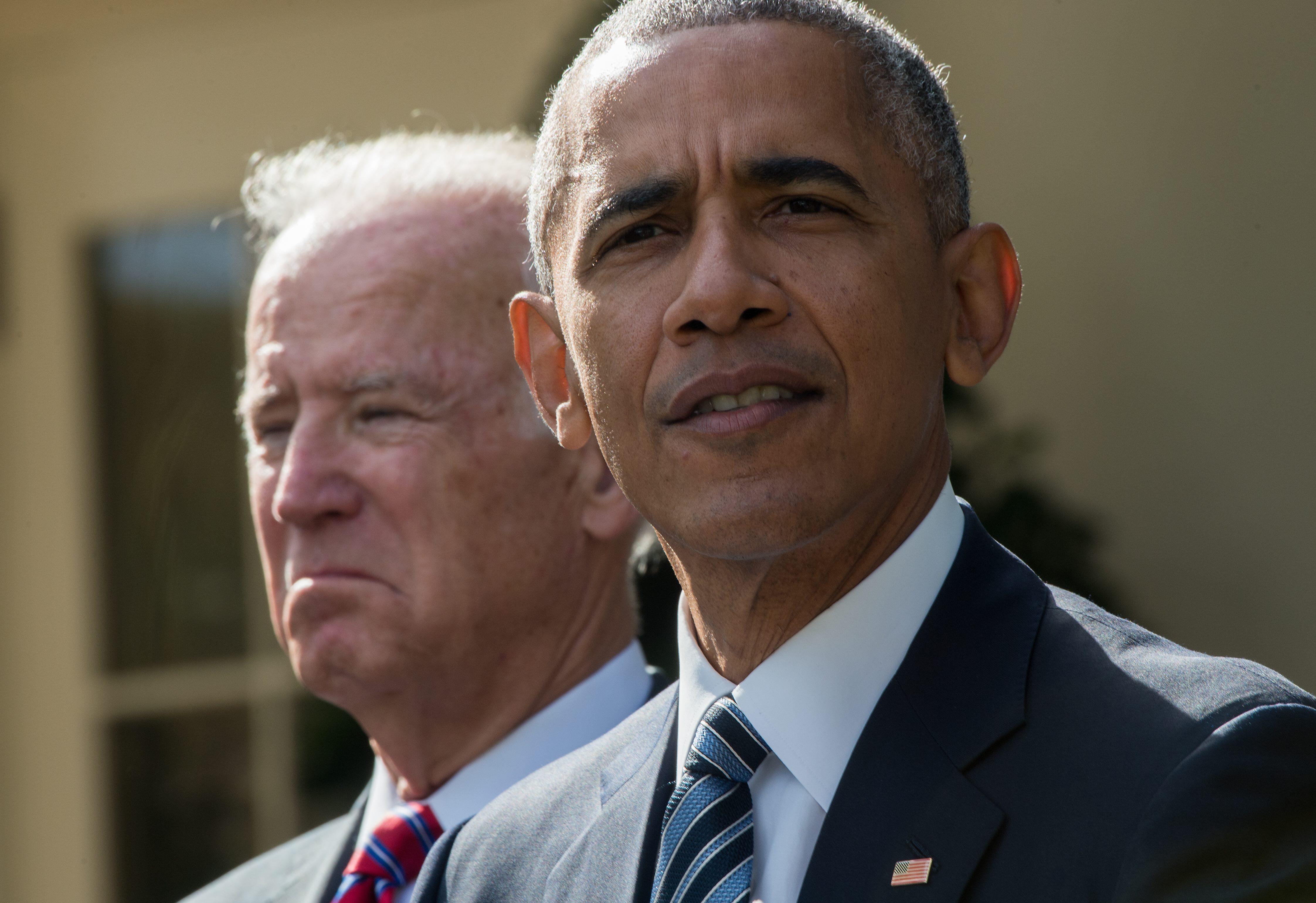 Eine Bromance in Memes: Barack und Joe - USA - derStandard.at ...
