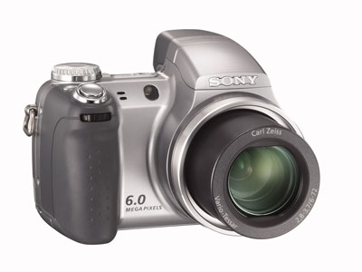 Neue Sony Digicams mit 12-fach Zoom - DigiCam - derStandard.at › Web