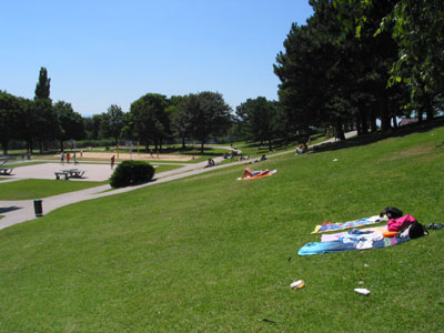 Laaerbergbad - Wien - derStandard.at › Panorama