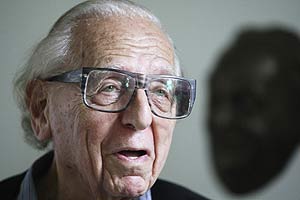 Georg Kreisler im Interview: "Es reizt mich niemand zum Lachen ...