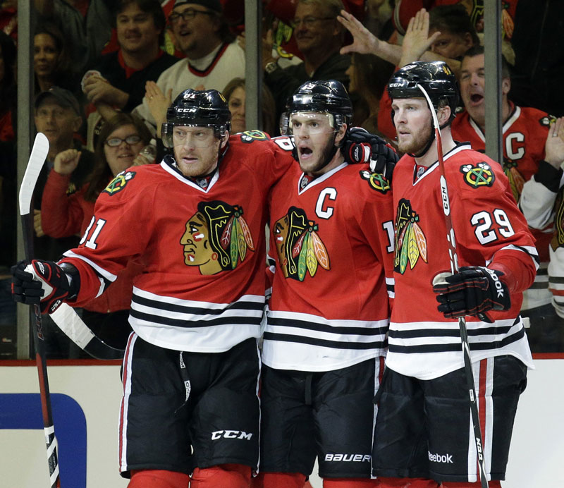 Titelverteidiger Chicago gewinnt erstes Halbfinalmatch - Eishockey: NHL ...