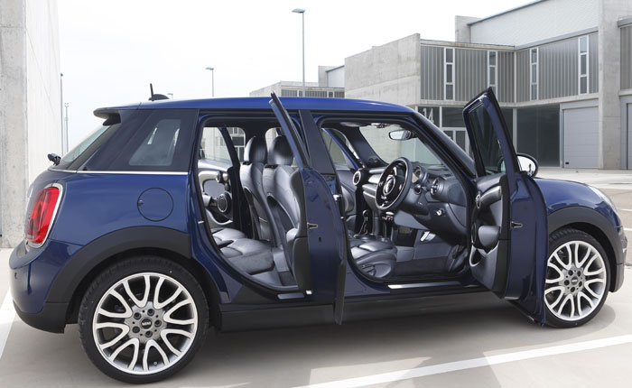 Klappt jetzt öfter: Mini gibt sich fünf Türen - Auto - derStandard.at ...