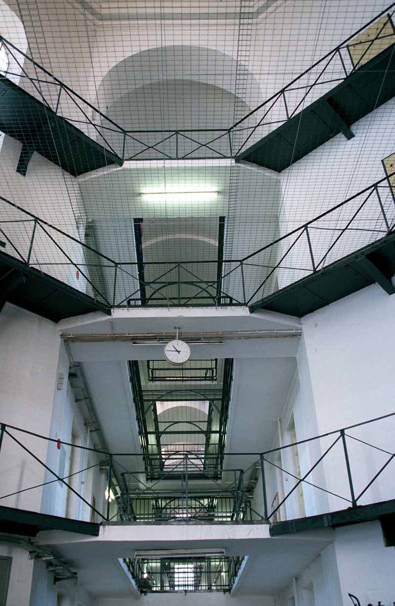 Justizanstalt Karlau: Wochenende im vollbesetzten Haus der Stille ...