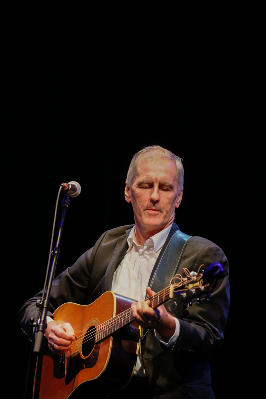 Robert Forster: Das Feuer eines alten Meisters - Musik - derStandard.at ...