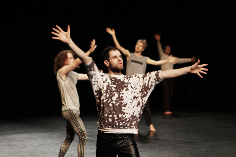 Doris Uhlich: Marionetten in ihrer Ekstasenfestung - Tanz/Performance ...