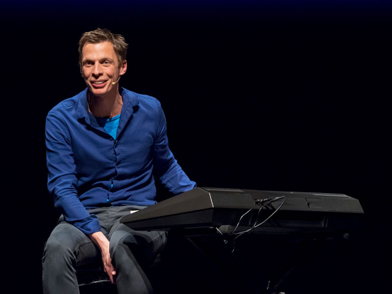 Klaus Eckel: Der Körper ist ein einziger Vorwurf - Kabarett ...