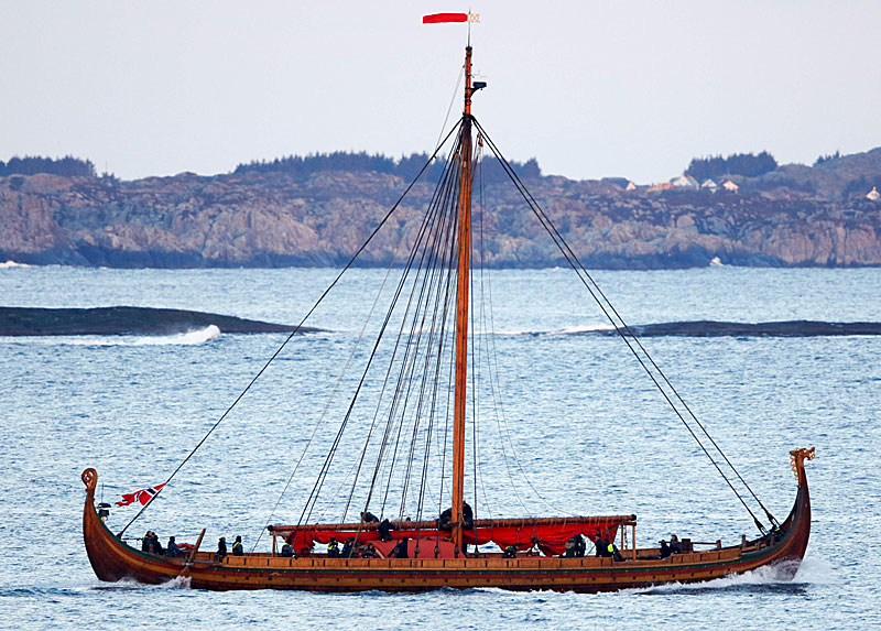 Auf Leif Erikssons Spuren: Wikingerschiff-Nachbau erreicht Neufundland ...