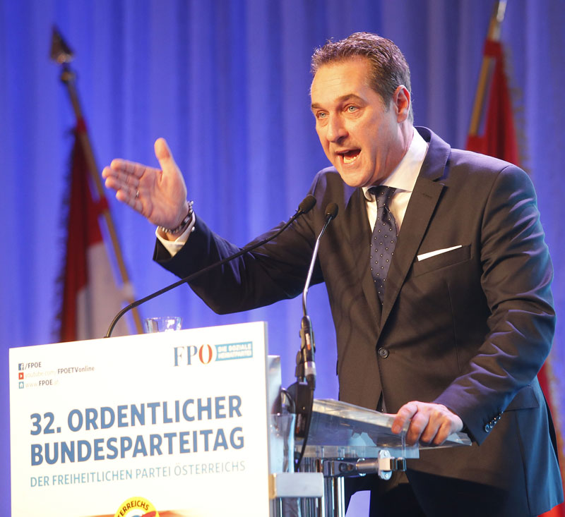 Strache mit 98,7 Prozent der Stimmen bei FPÖ-Parteitag wiedergewählt ...