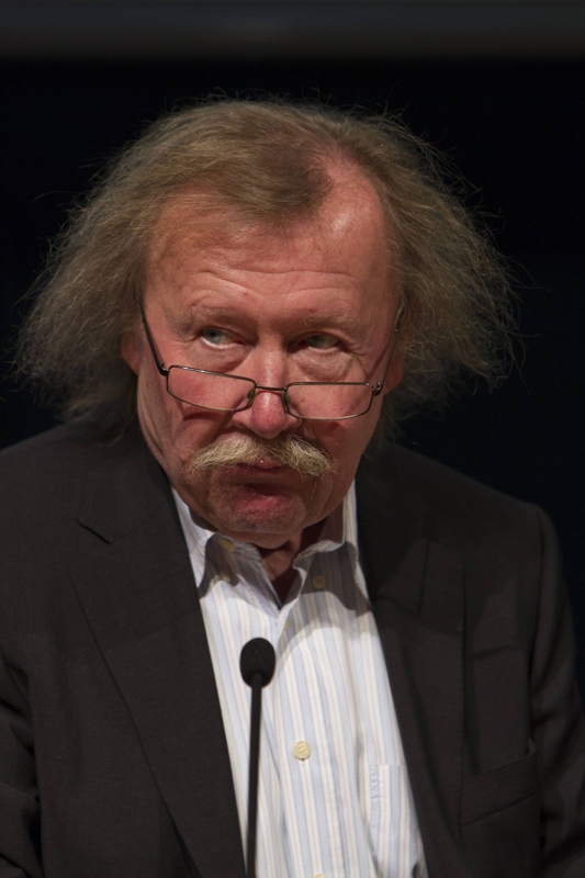 Peter Sloterdijk: Das Menschsein als ewiges Pflichtprogramm ...