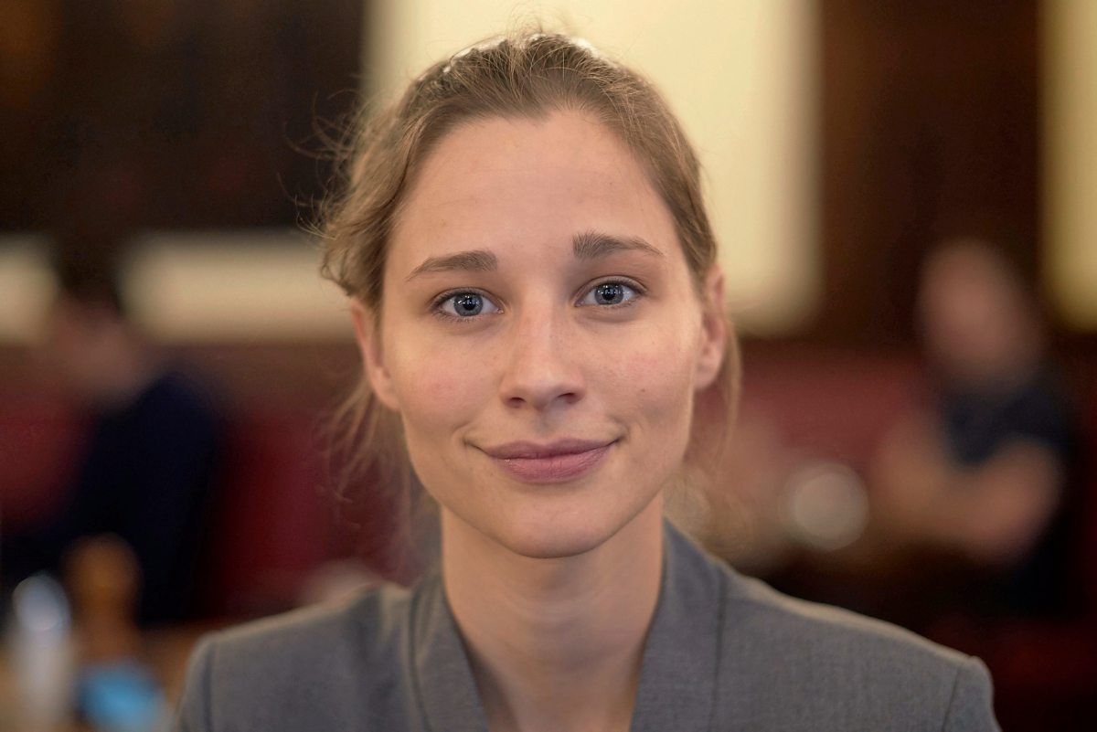 Giulia Enders: "Unser Gehirn ist aus dem Darm entstanden" - Gesunde ...