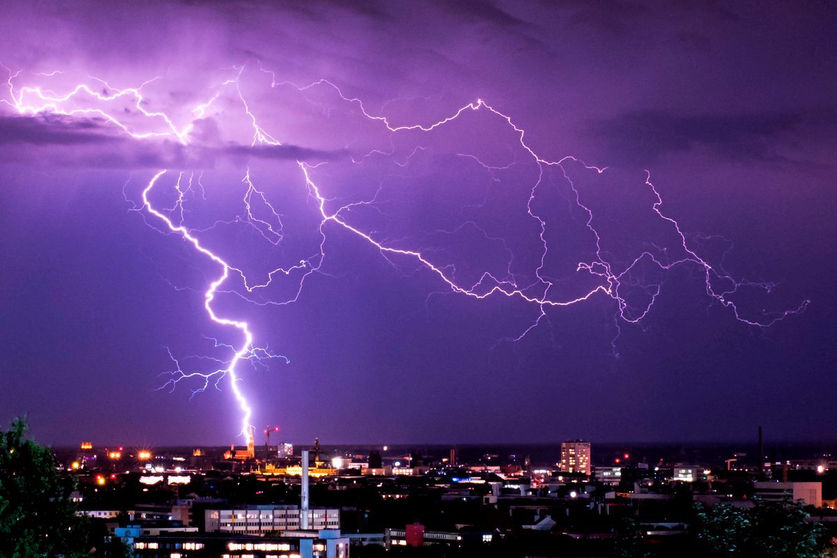 40.000 Blitze in einer Stunde über Wien nach Gewitterwarnung ...