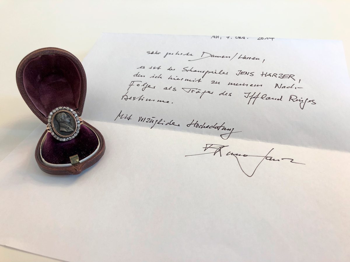 Deutscher Schauspieler Jens Harzer erhält den Iffland-Ring - Theater ...