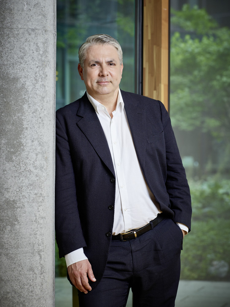 Erste-Bank-Chef Peter Bosek tritt mit Jahresende zurück - Banken ...