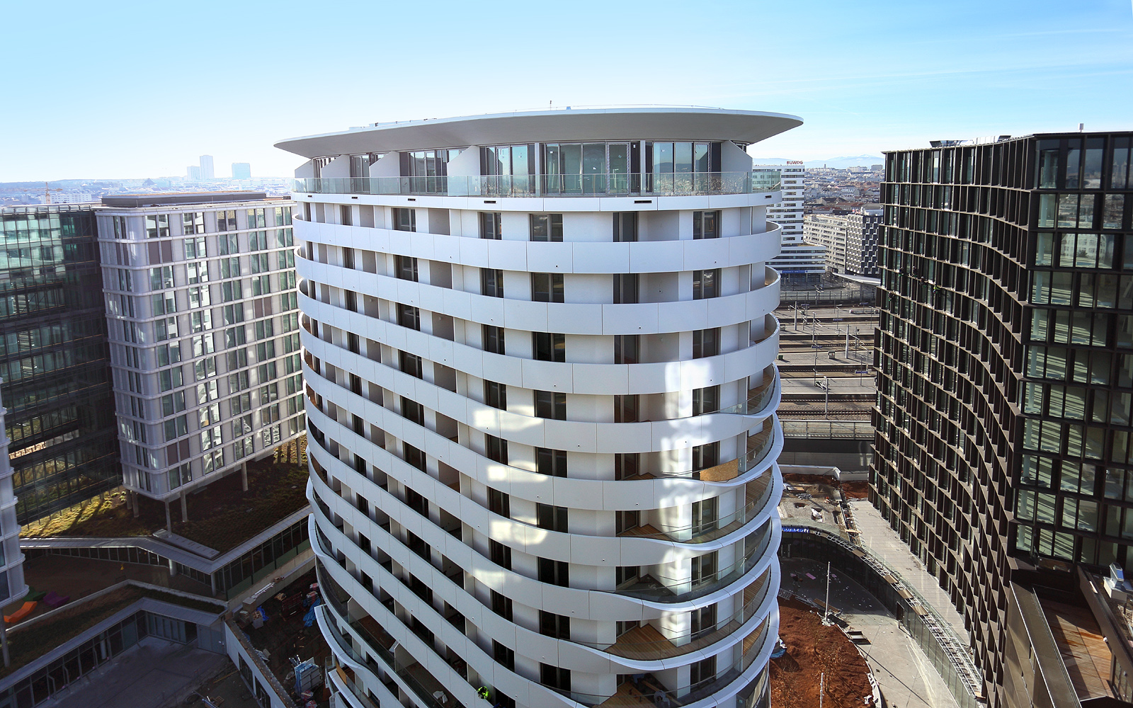 Belview Tower: Das Runde passt besser zum Eckigen - Architektur & Stadt ...